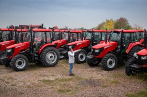 How Much Do Tractors Cost? (New vs. Used vs. Rent With Examples ...