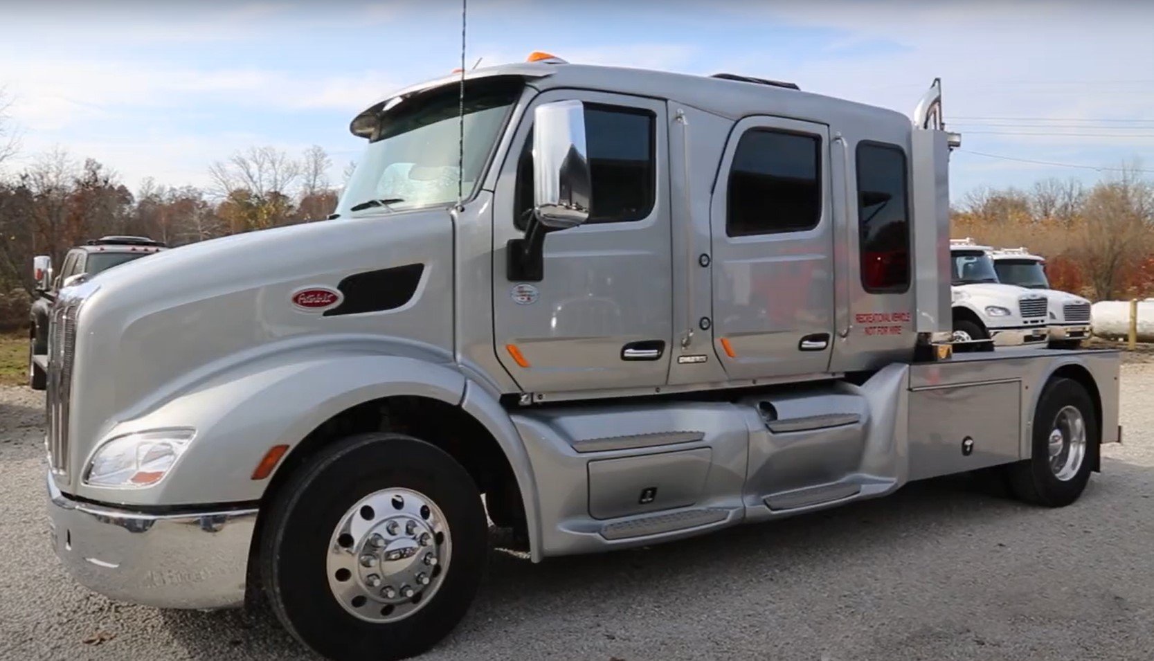 14 Semi Truck Cab Types Built for Every Kind of Road • Heavy Equipment ...